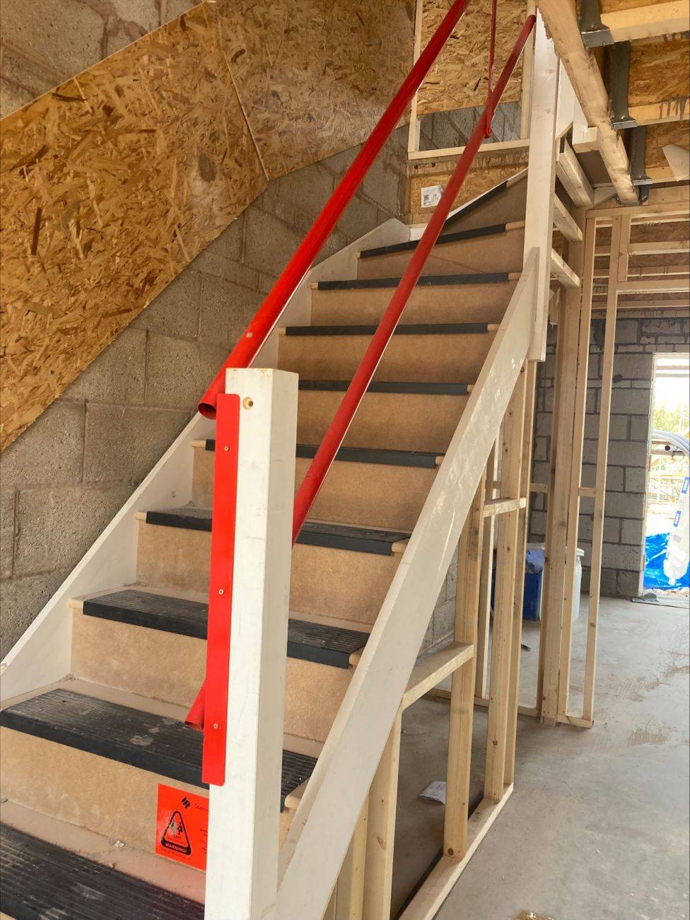 Temporary Handrail System and Posts - Protec